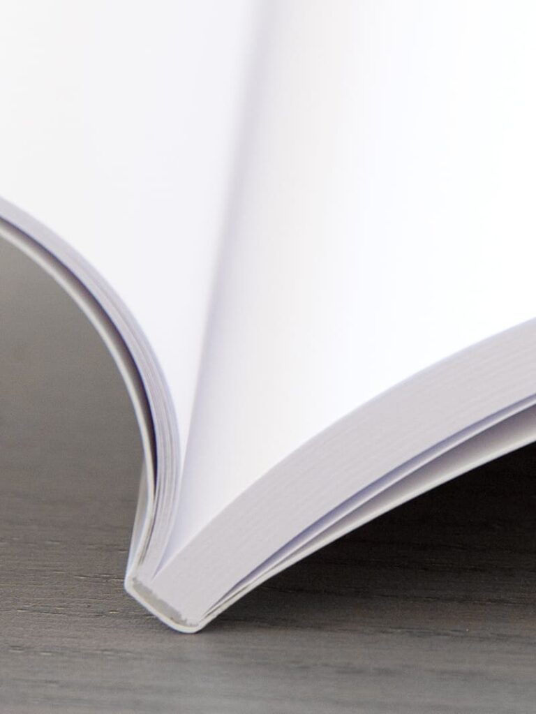 Buchausstattung: Alle Formate, Bindungen & Papiere